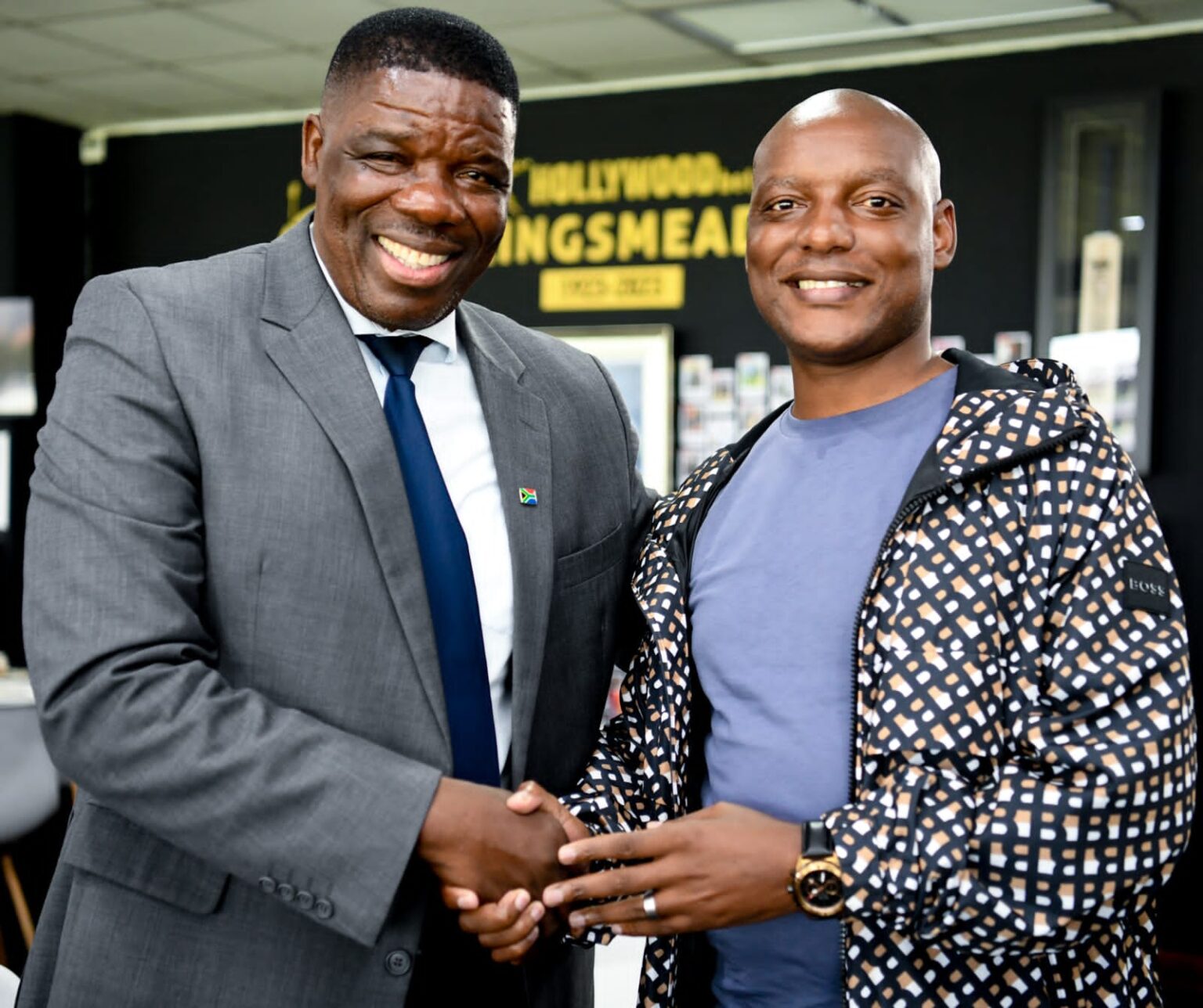 FORMER MEC DR. NTUTHUKO MAHLABA WELCOMES NEW MEC.KHAWULA | TellitallSA